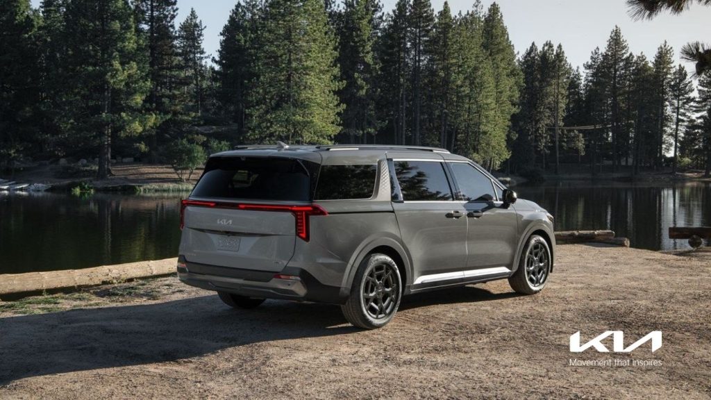 2025 Kia Carnival Minivan vs. Camper Vans: The Ultimate Spacious ...